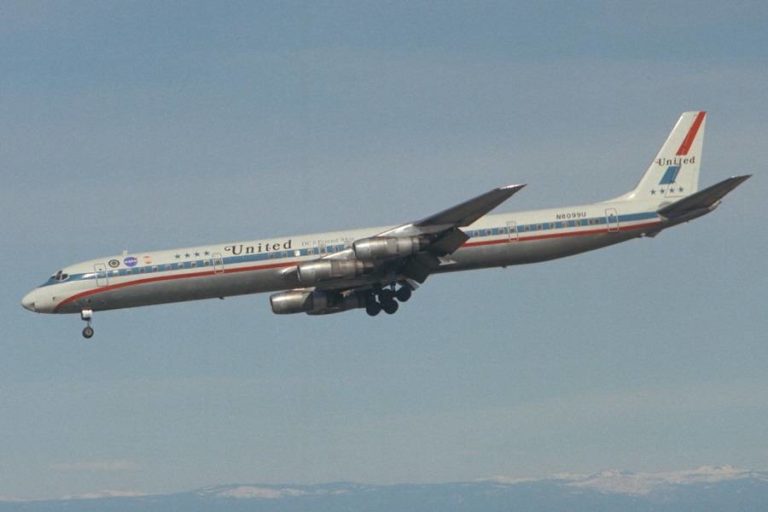 Douglas DC-8 – An Early Aviation Veteran, Still Flying! - Mentour Pilot