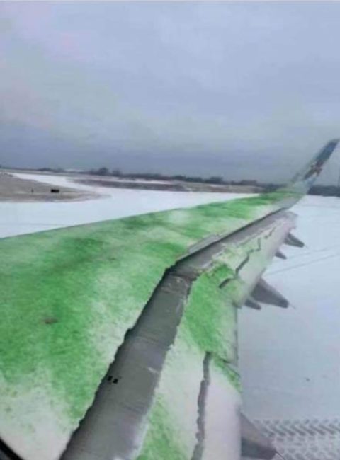 Wing Contamination – Frontier A321 Cancels Take-Off - Mentour Pilot