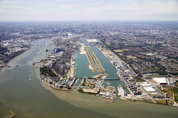 London City Airport Gets Remote Control Tower! - Mentour Pilot
