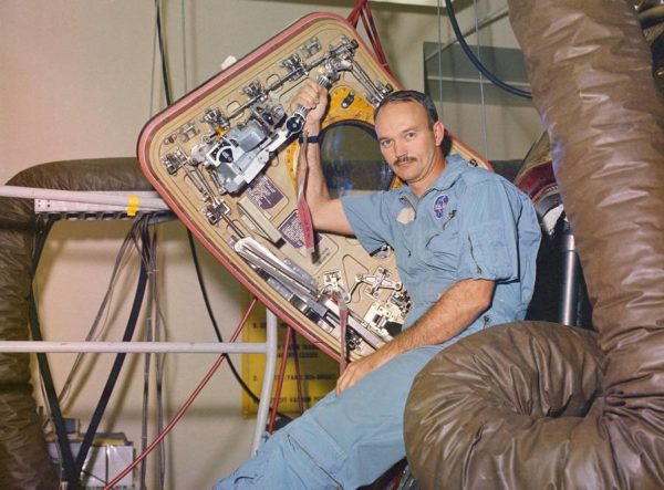 Michael Collins – Apollo 11 Astronaut Passes Away - Mentour Pilot