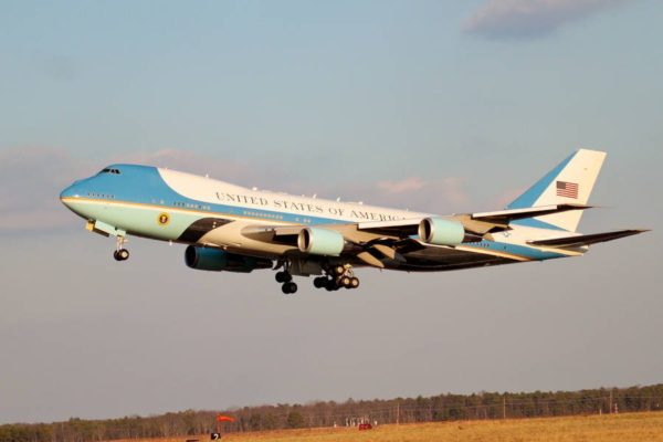 USAF Reveals Next Air Force One Livery! - Mentour Pilot