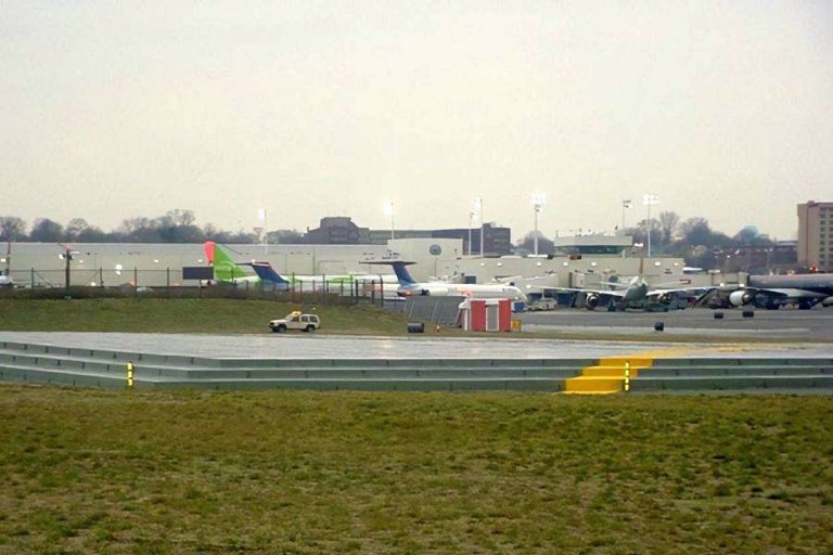 EMAS – Or, How To Safely Stop Planes With No Brakes! - Mentour Pilot