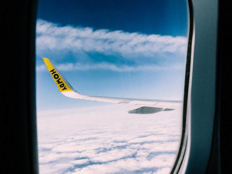 BREAKING: Spirit And Frontier Merger Announced! - Mentour Pilot