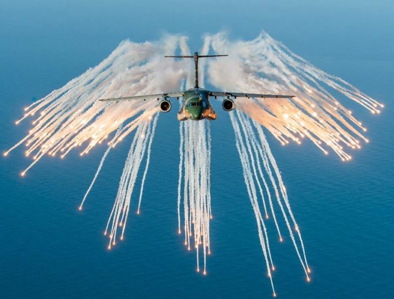 Airbus To Propose Embraer Partnership? - Mentour Pilot