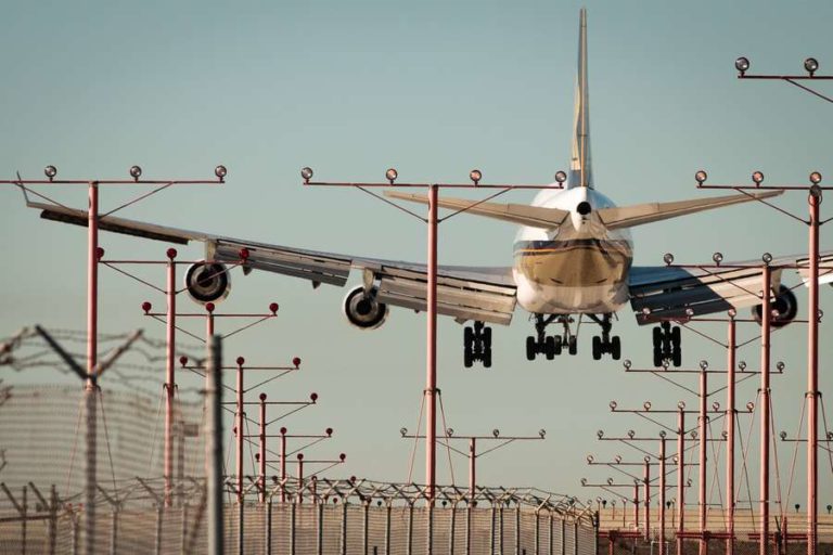 What Is The Coandă Effect (and why does it matter)? - Mentour Pilot