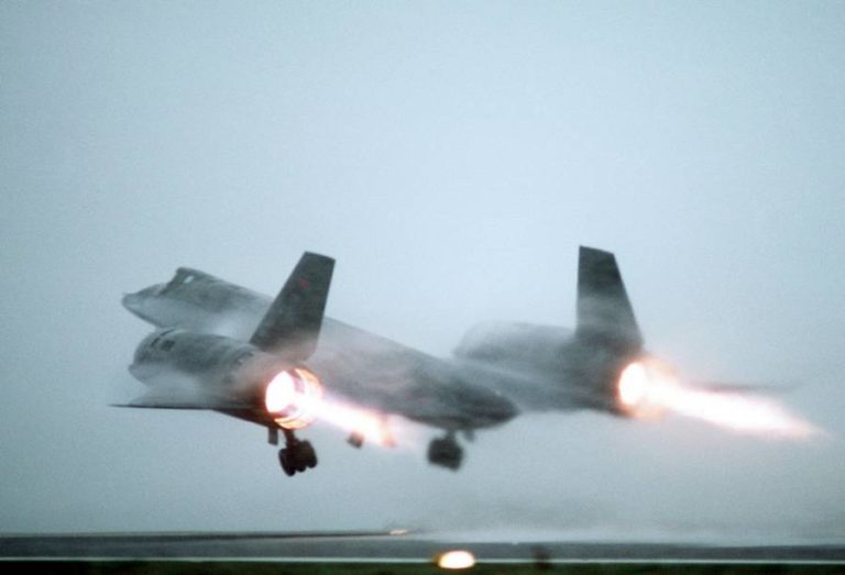 Famed SR-71 Pilot Brian Shul Passes Away - Mentour Pilot