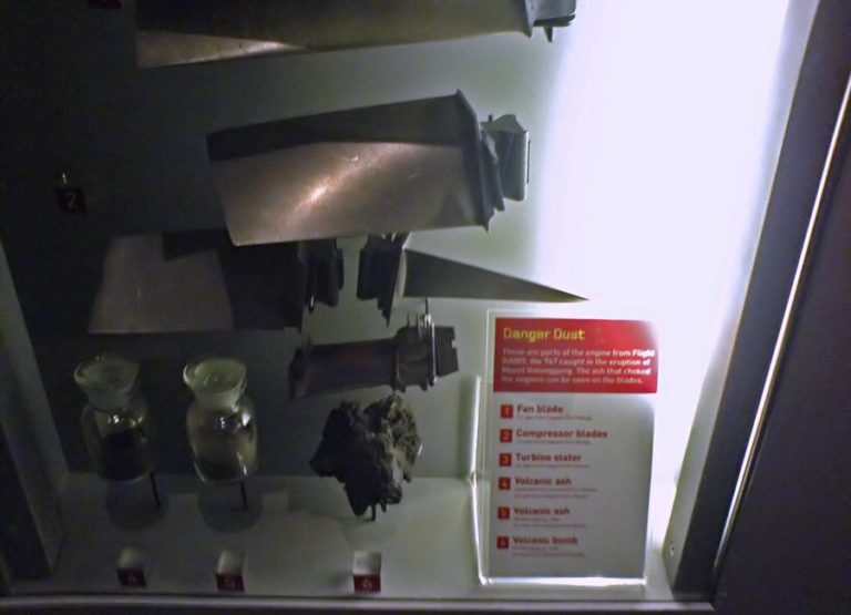 BA009 Gliding in An Ash Cloud – 40 Years Ago Today - Mentour Pilot