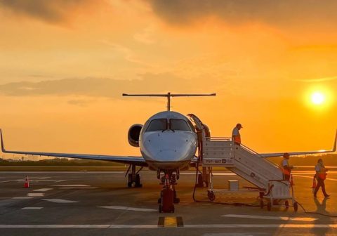 CommutAir Regional Pilots Get BIG Pay Boost! - Mentour Pilot