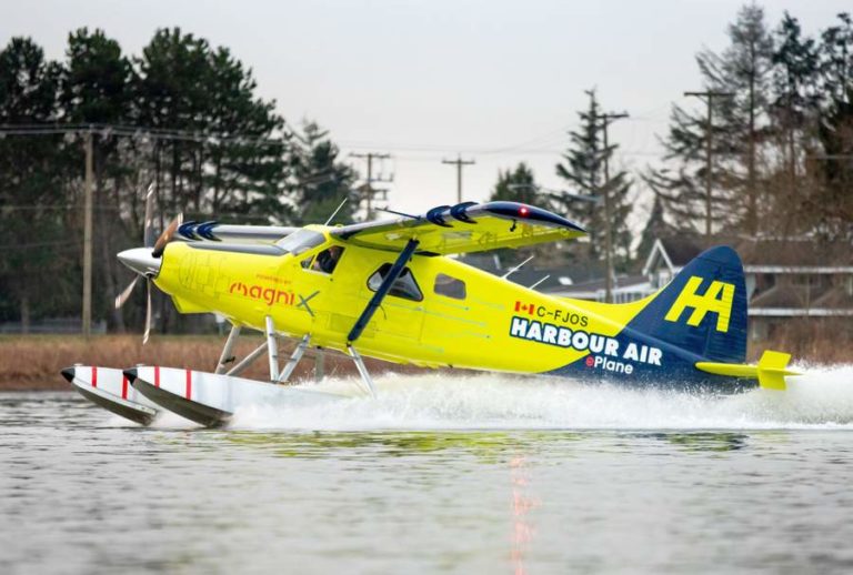 Harbour Air All-Electric Beaver Flies Point to Point! - Mentour Pilot
