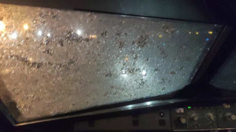 INCIDENT: A320 Suffers Serious Damage In Storm! - Mentour Pilot