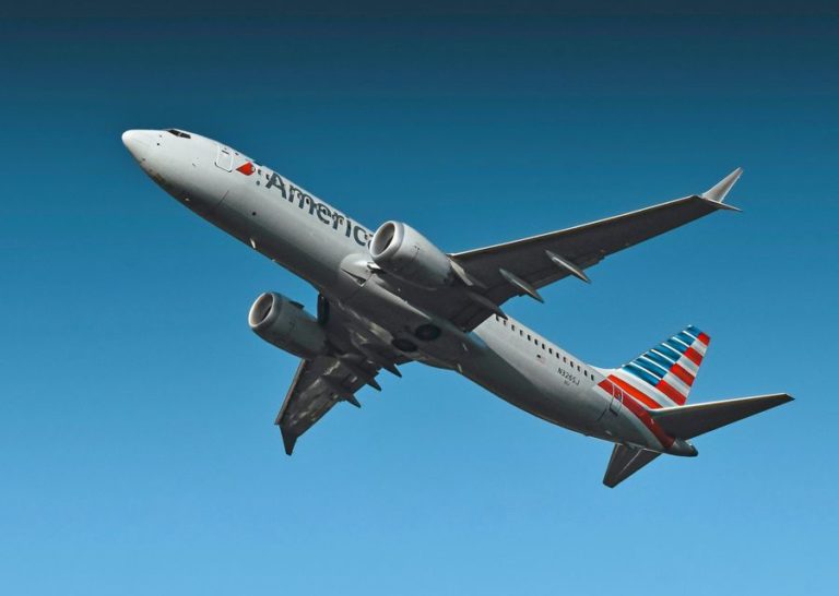 INCIDENT: American Airlines 737-8 Trim Failure - Mentour Pilot