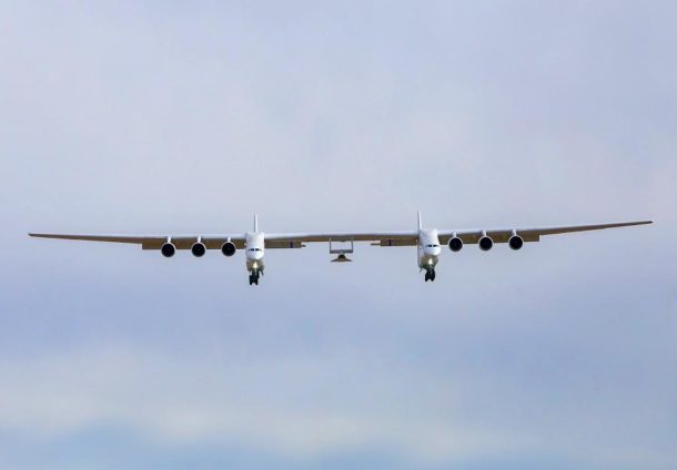 Stratolaunch Completes Talon-A Separation Test - Mentour Pilot