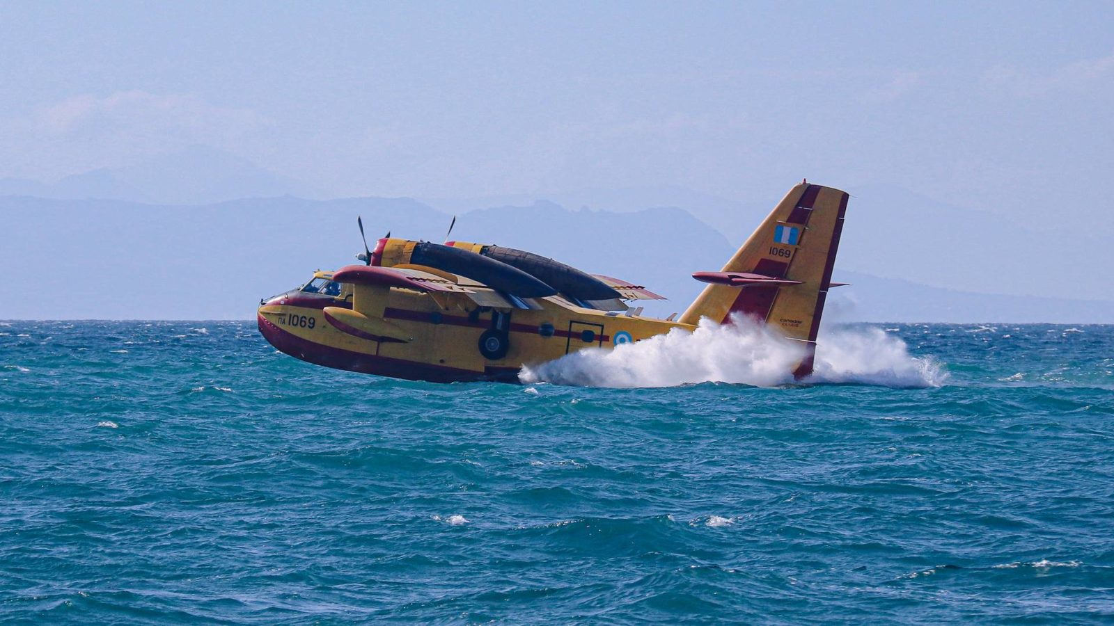CRASH: CL-215 Firefighting Plane Lost In Greece - Mentour Pilot