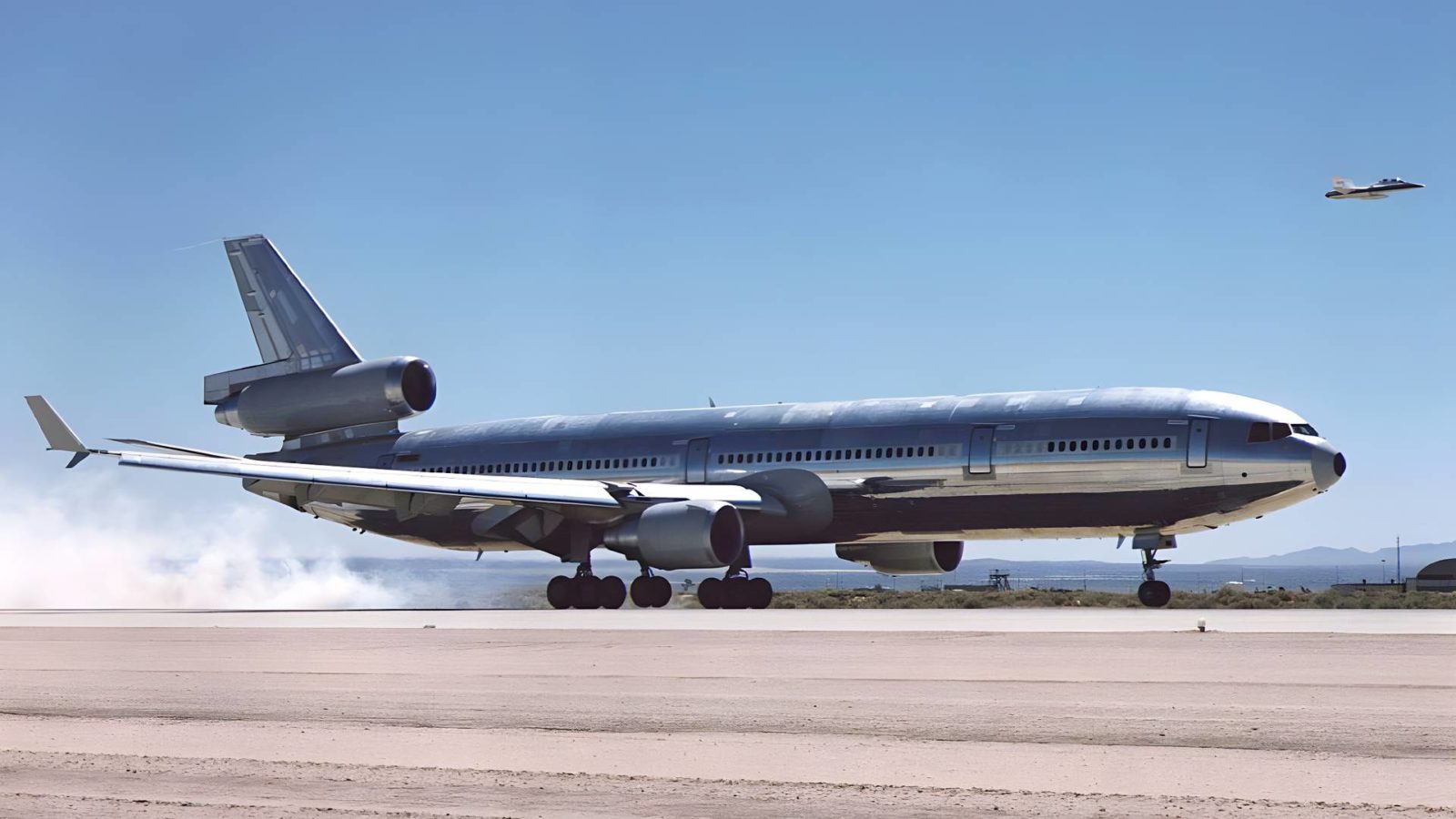 NASA PCA – How To Fly An Aircraft Without Flight Controls! - Mentour Pilot