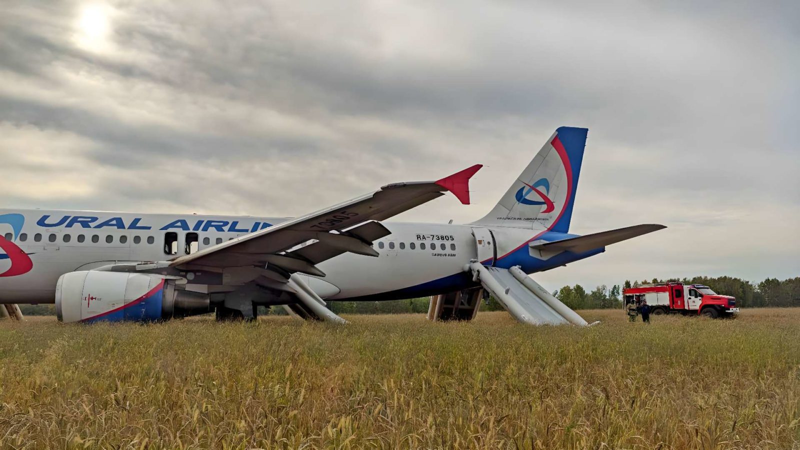 Update: Ural Airlines Plans To Fly A320 Out Of Field! - Mentour Pilot