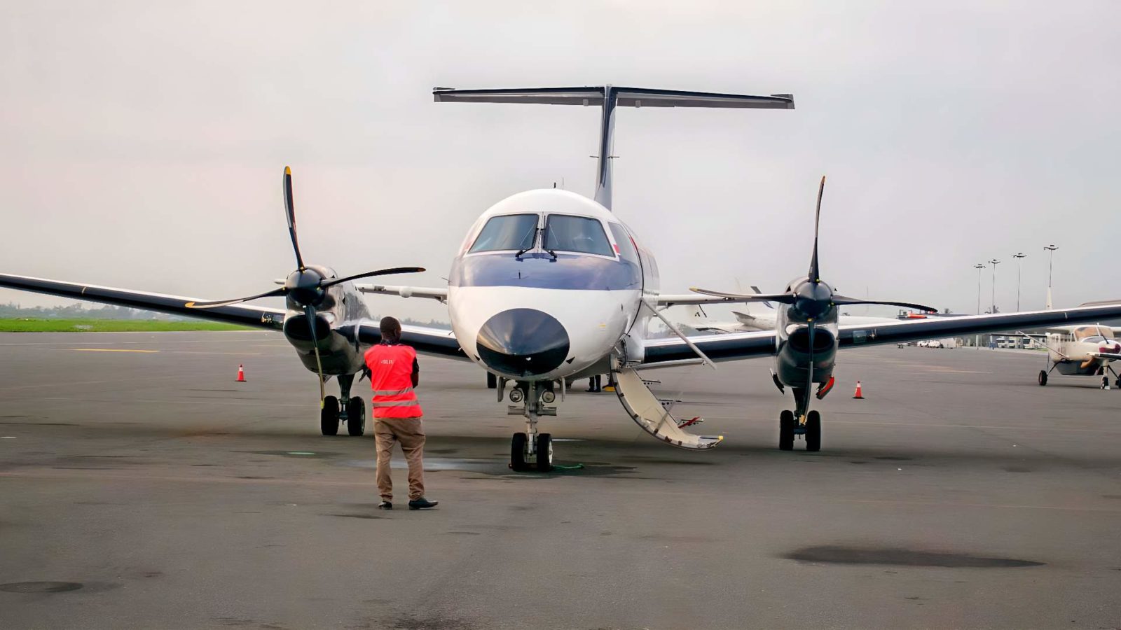 Two Embraer EMB-120 Accidents, Same Runway, Same Day! - Mentour Pilot