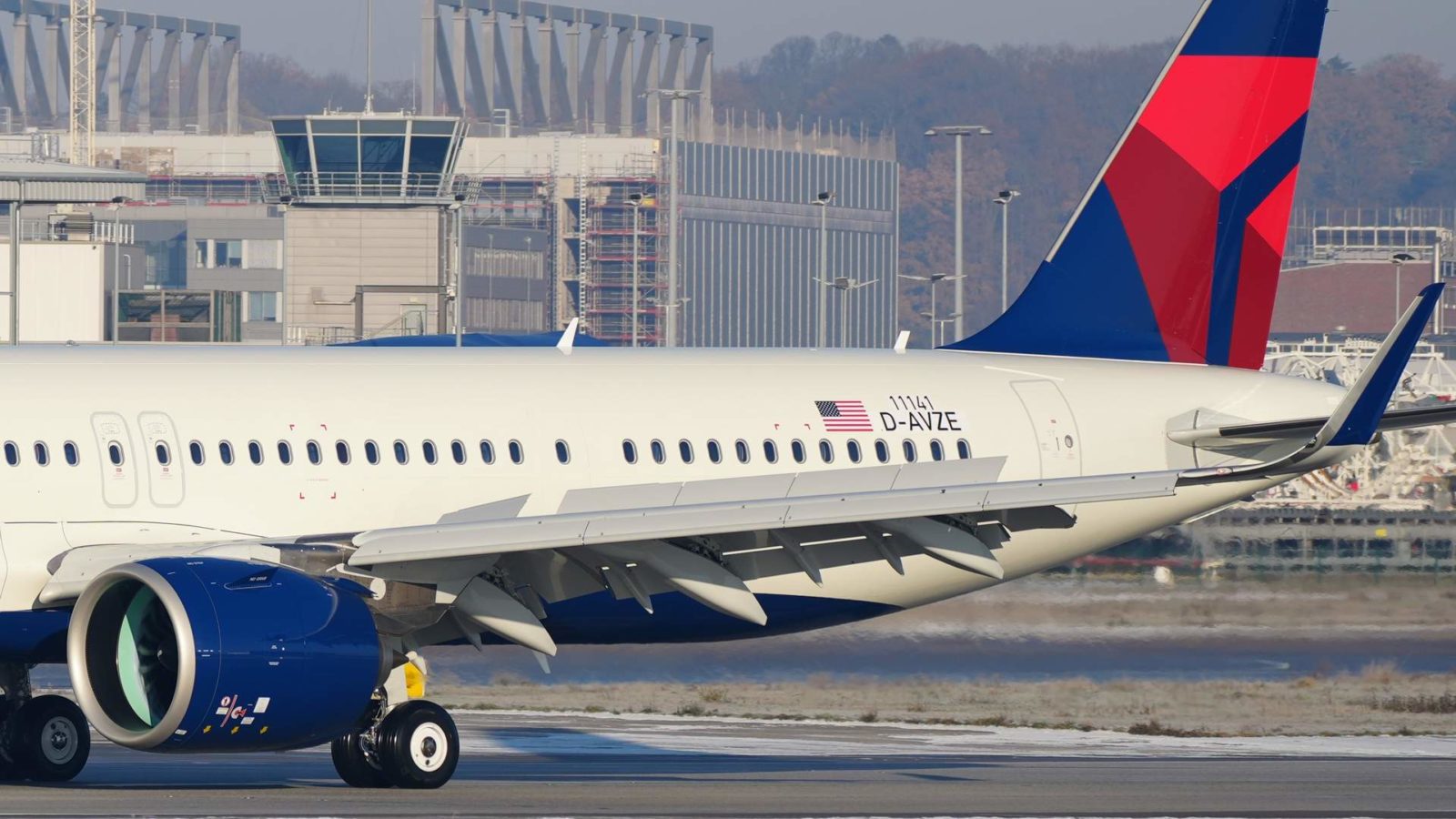 INCIDENT: Alaska Air 737 MAX-9 Loses Plugged Door In Flight - Mentour Pilot