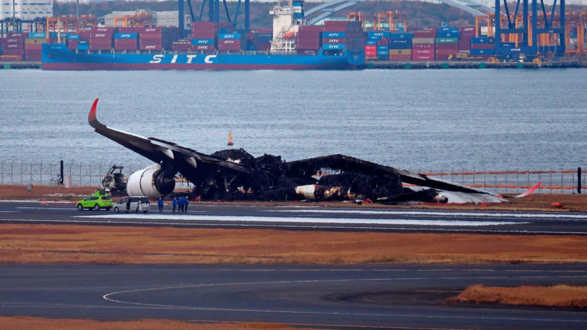 JAL Flight 516 Tokyo Crash: Some Early ATC-Related Lessons? - Mentour Pilot