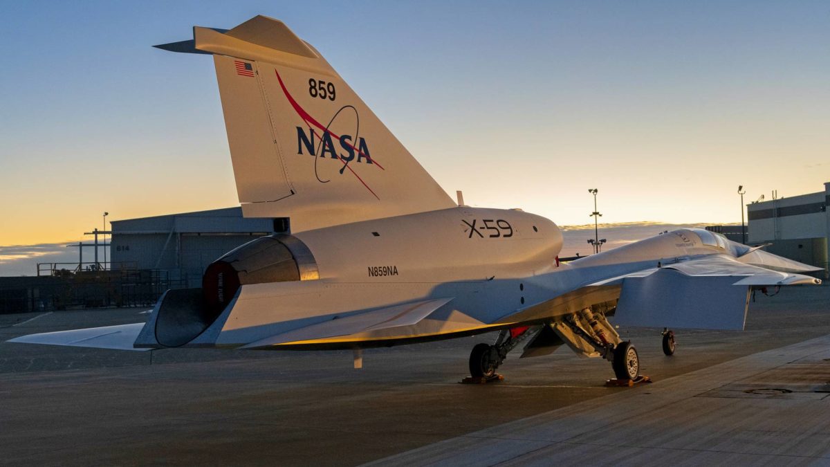 Lockheed And NASA Unveil Finished X-59 Low Boom Aircraft - Mentour Pilot