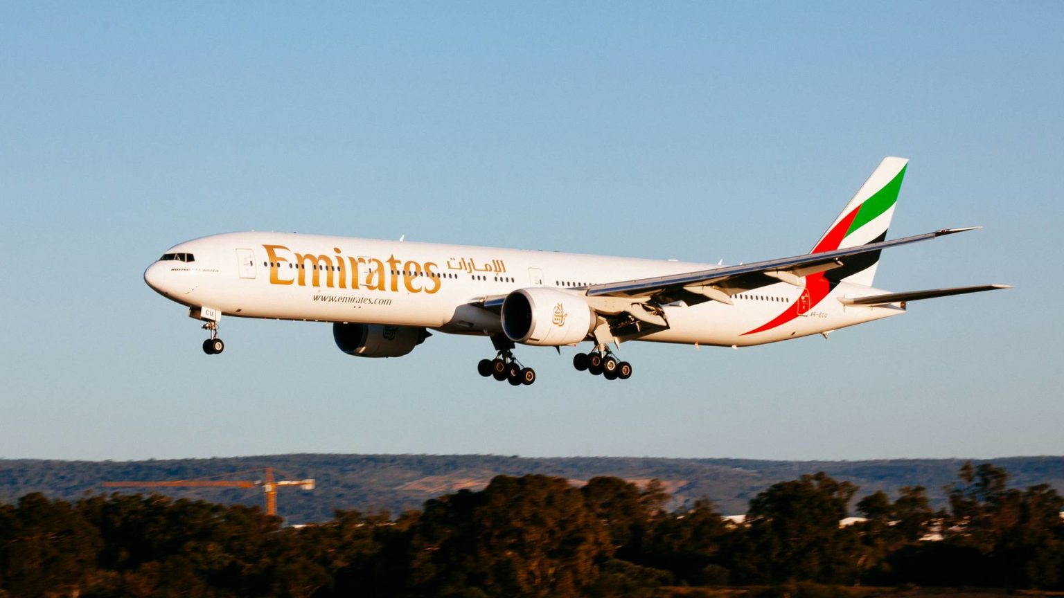 Emirates Wants To Retrofit 777-300ER Fleet At Boeing’s Expense ...
