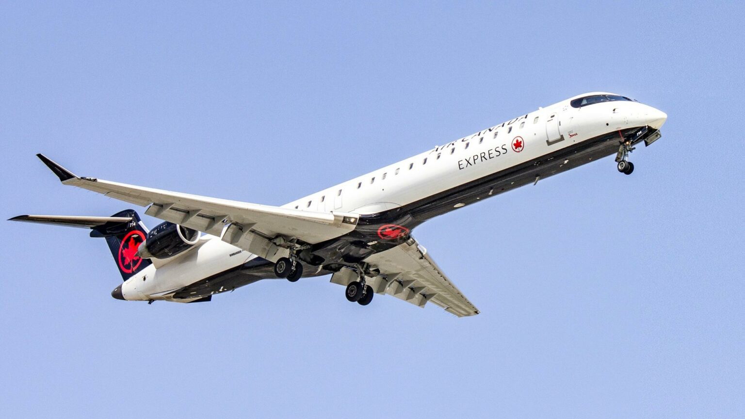 Condor Stripes – Most Unusual Livery Ever? - Mentour Pilot